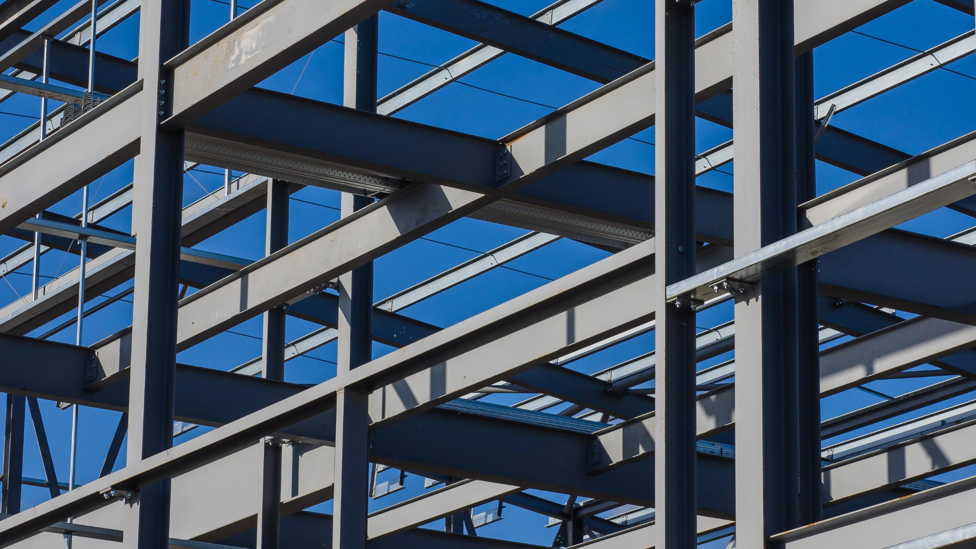 Karakteristik dan Kegunaan H-Beam Untuk Konstruksi - MBT Steel