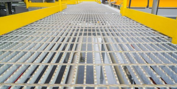 Kenali Jenis dan Keuntungan Menggunakan Plat Grating